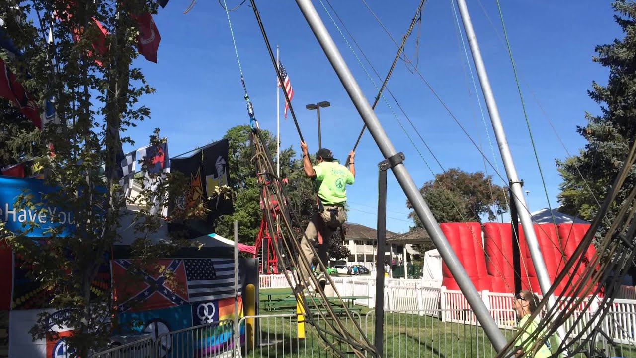 Bungee-trampoline at the Central Washington State Fair - YouTube