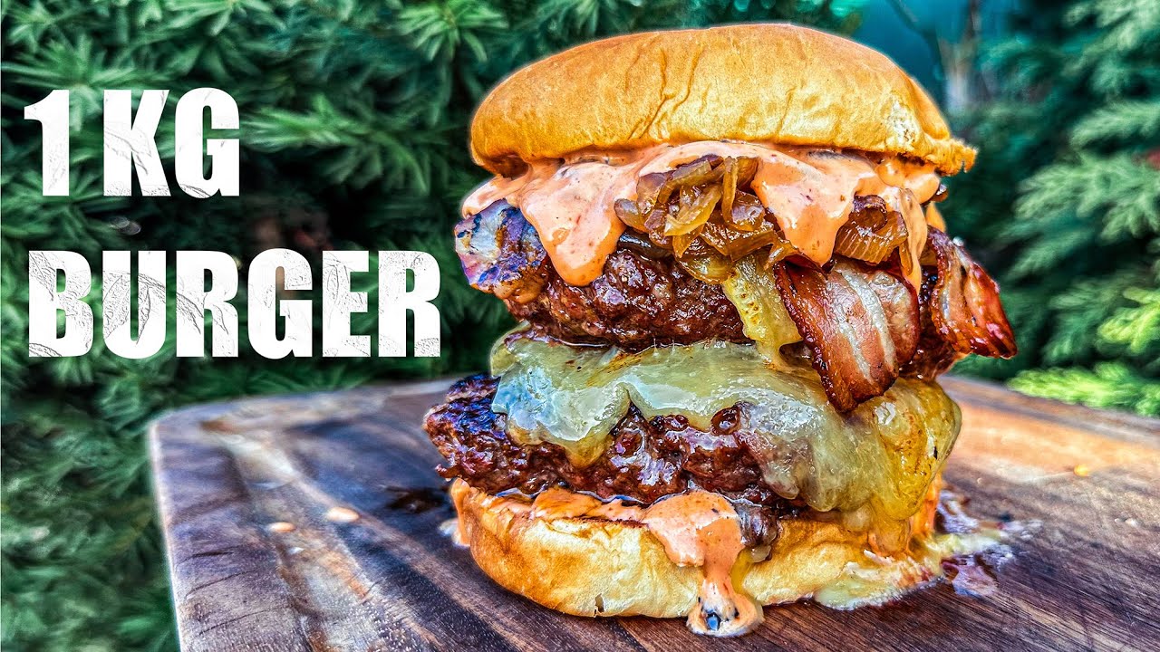 1KG Burger with Caramelized Onions. Outdoor cooking - YouTube