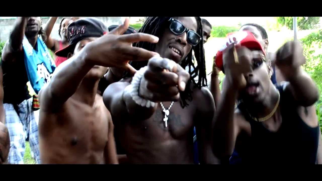 LAY-G -Squad-en-mwen- CLIP officiel juillet 2013 - YouTube