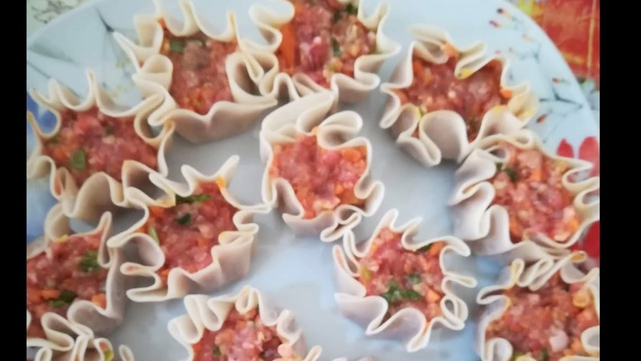 How to make a pork siomai - YouTube