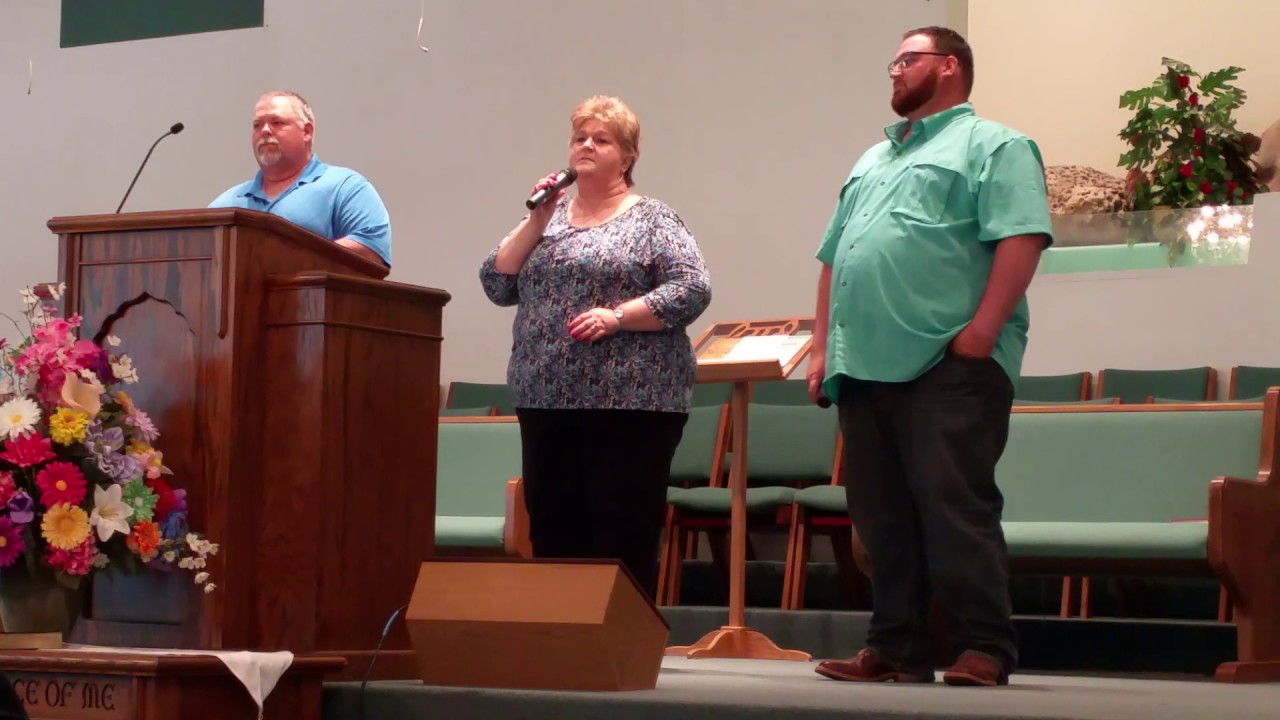 Going Home / Keith, Alesia, and Aaron Richardson - YouTube