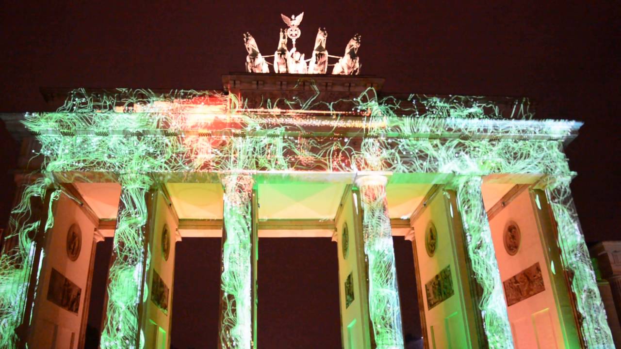 Light Show at Brandenburger Tor ( Berlin 2016 ) - YouTube