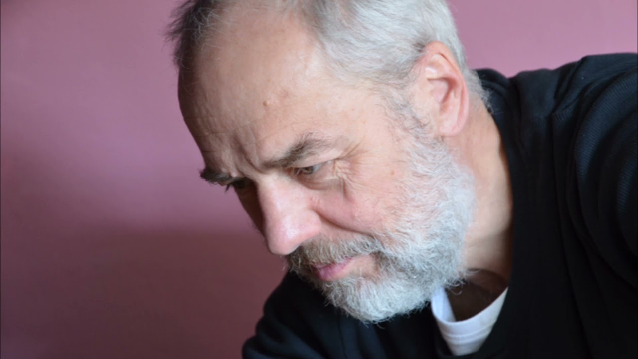 Martin Smolka: Houby a nebe / Mushrooms and Heaven (2000) - YouTube