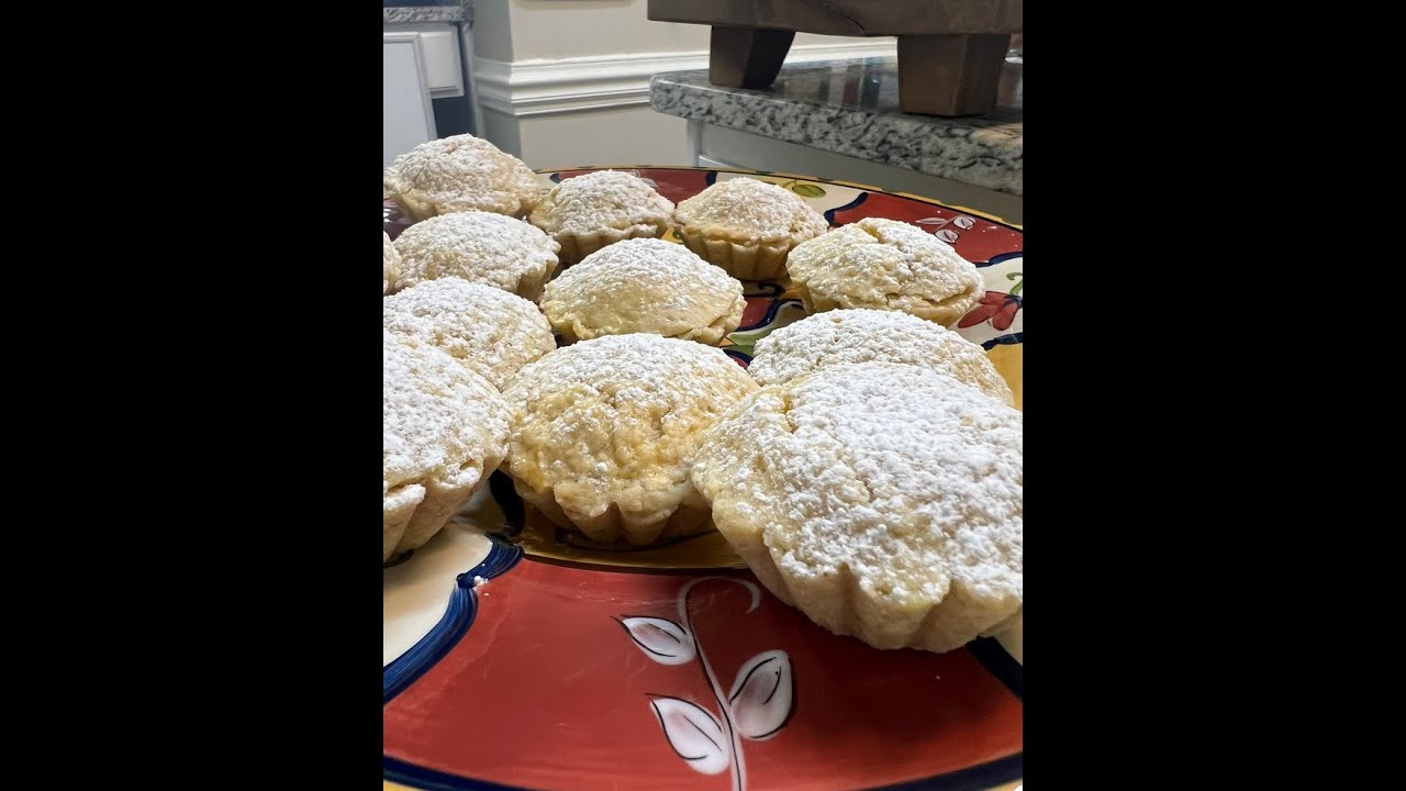 Pasticciotti Leccese! Come make this delicious Apulian pastry with us ...