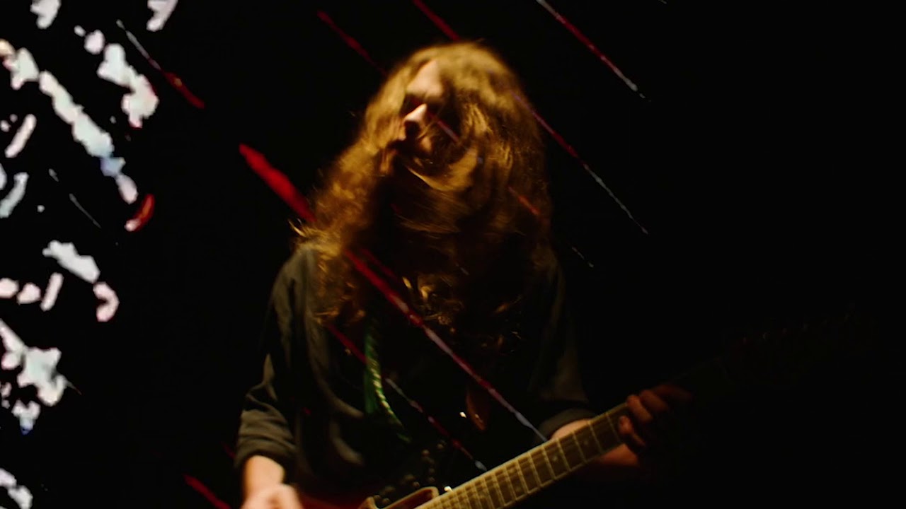 Welles - Hold Me Like I'm Leaving [Official Video] - YouTube