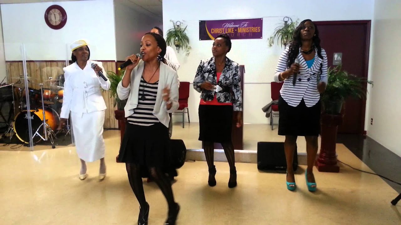CLM praise team singing "Lean on me" - YouTube