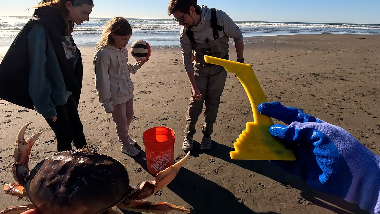 Crowds Gather As We Pull In MASSIVE Dungeness Crabs From the Surf! Crab ...