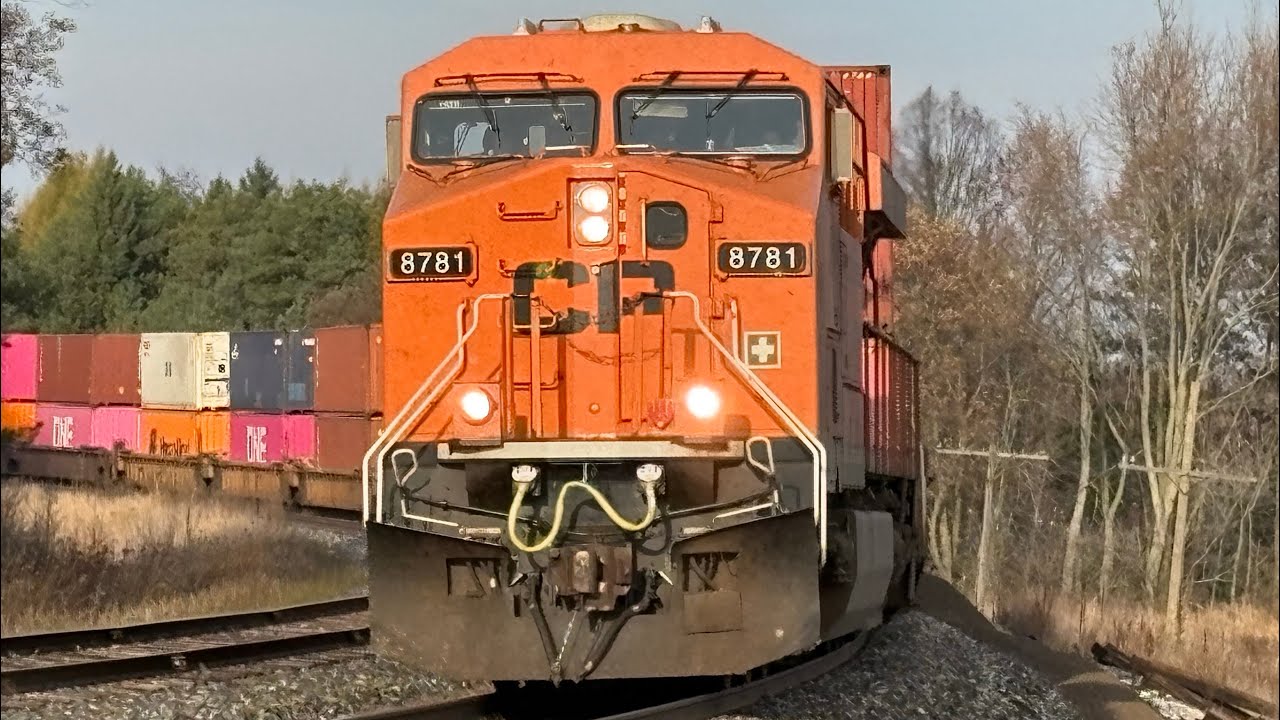 HAPAG-LLOYD! CP 8781 at Palgrave, ON (OCT 30, 2024) - YouTube