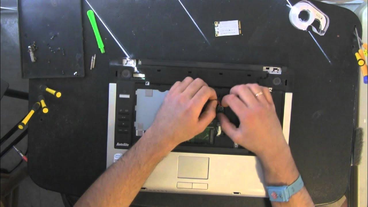 TOSHIBA A105 take apart, disassemble, how to open disassembly - YouTube