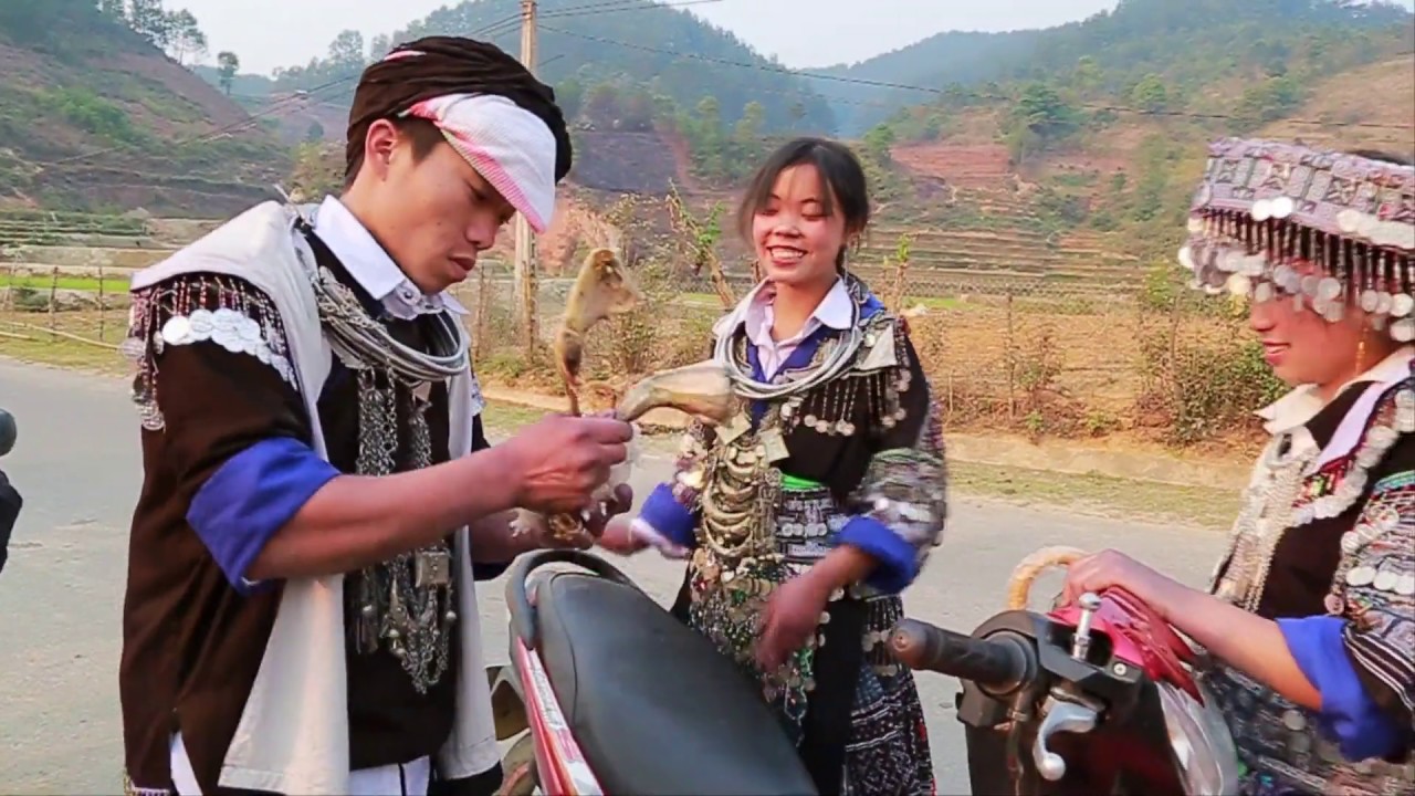 Hmong Nyab Laj Noj Tshoob: Huv Thoj - Haj Ham P3 - YouTube