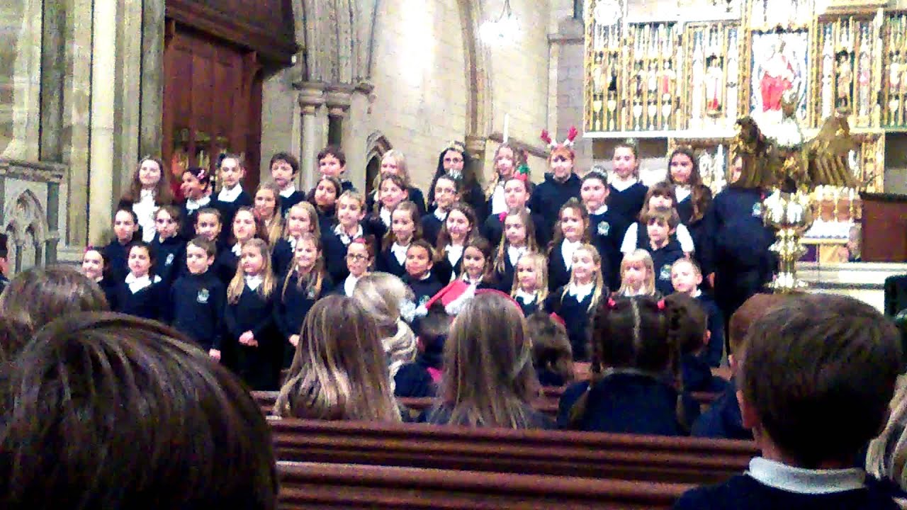 My sis in the chior for Blaenbaglan - YouTube