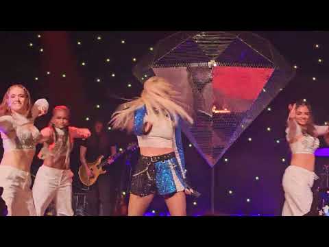 Ava Max- Who's Laughing Now - On Tour (Finally) NyC