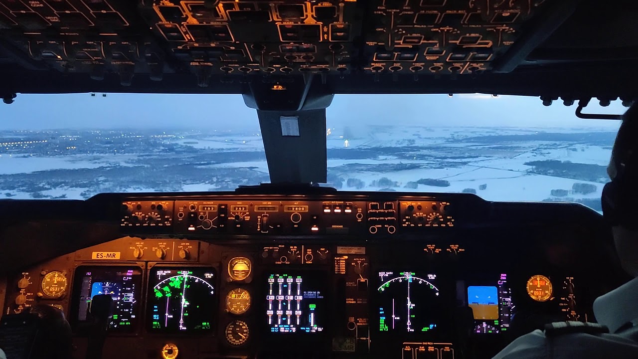 Boeing 747 Cockpit Takeoff