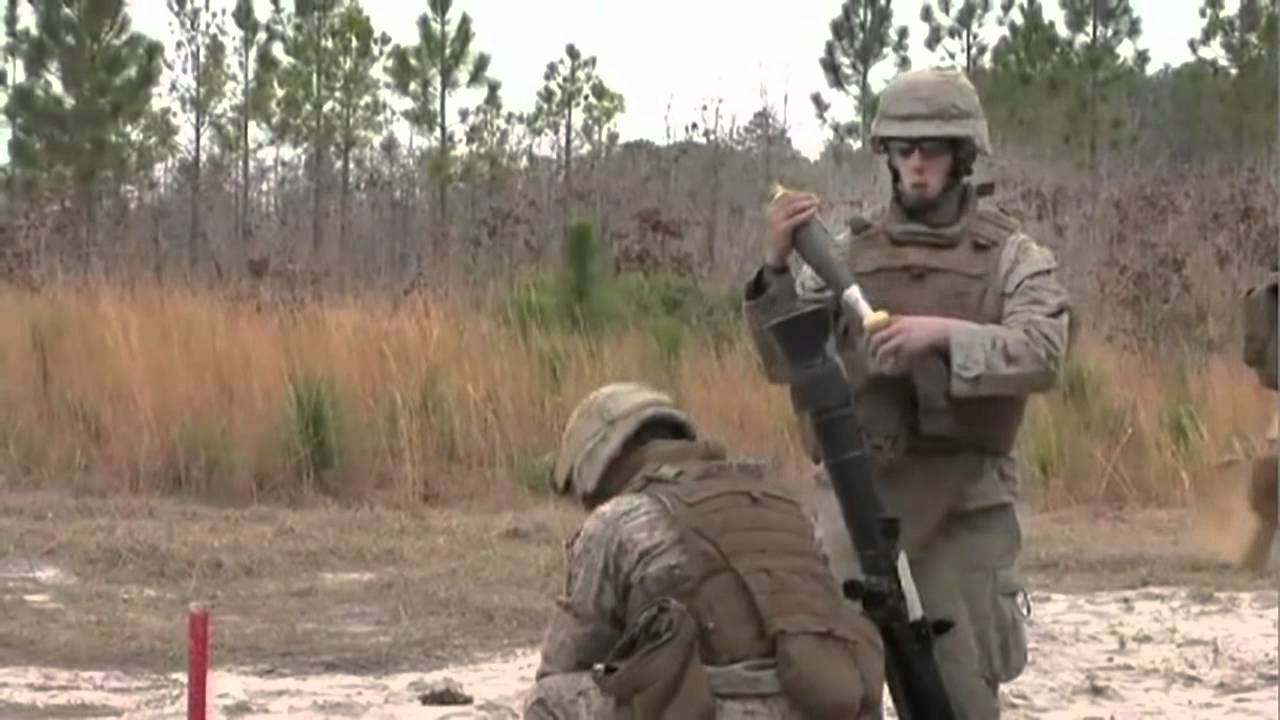M252 81mm Mortar Live Fire - YouTube