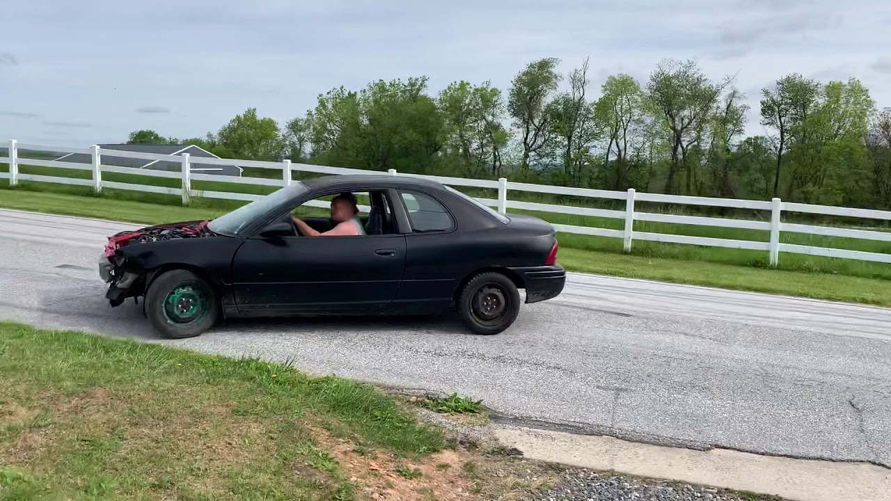 Dodge neon coupe burnout - YouTube