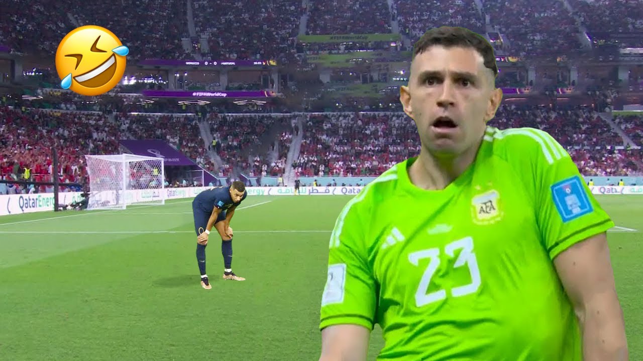 Comedy Moments in Football - YouTube