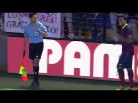Daniel Alves'e ırkçı saldırı
