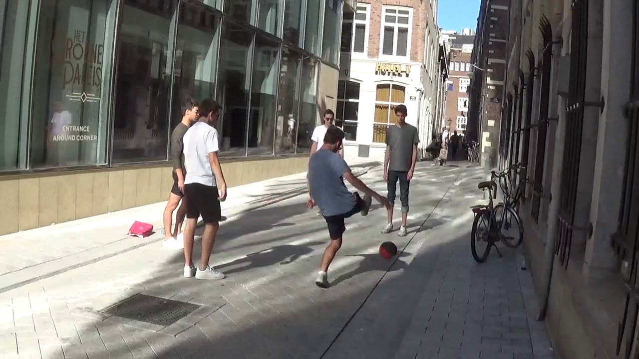 Street football players in Amsterdam - YouTube