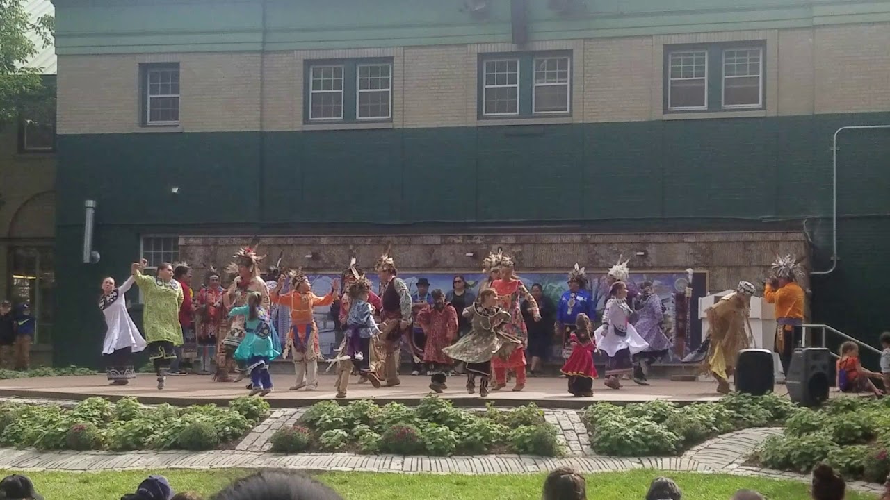 Native American Smoke Dance. Upstate Newyork Tribes. - YouTube