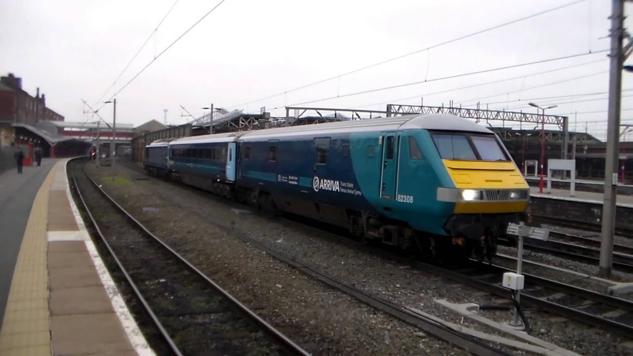 ATW DVT 82308 & Class 67, 67001, 5Z62 departing Crewe (21st November ...