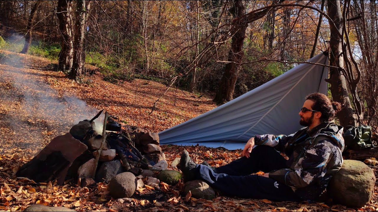 Solo Bushcraft Triangle Tarp Tent in The Woods and Bushcraft Breakfast ...