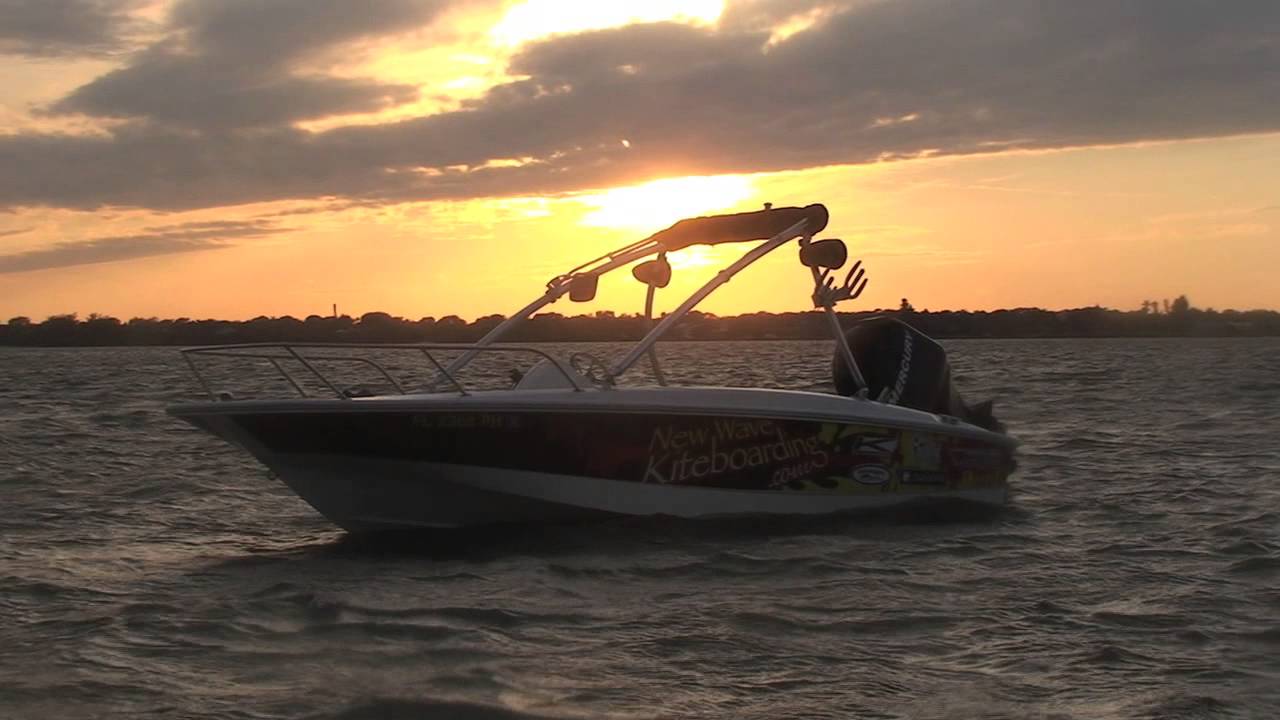 New Wave Kiteboarding Sunset Session Stuart Sandbar - YouTube