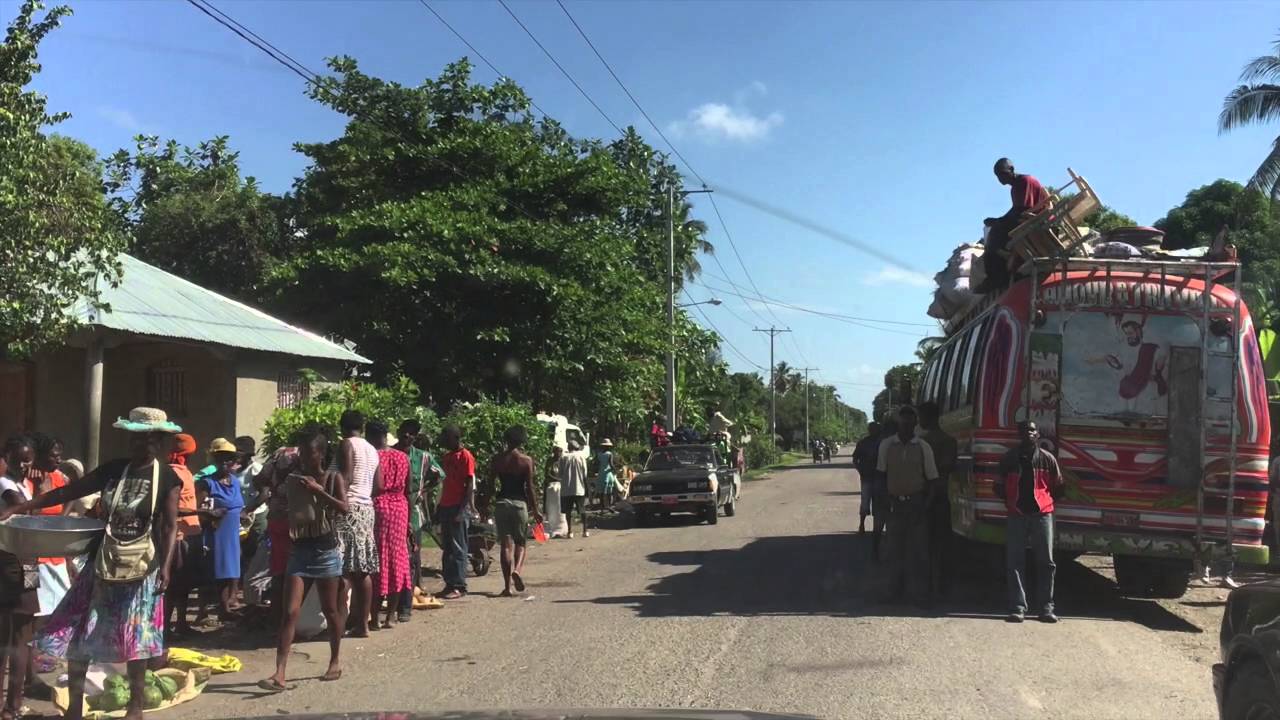 L'une des marchés Sur La Route Nationale # 2 - YouTube