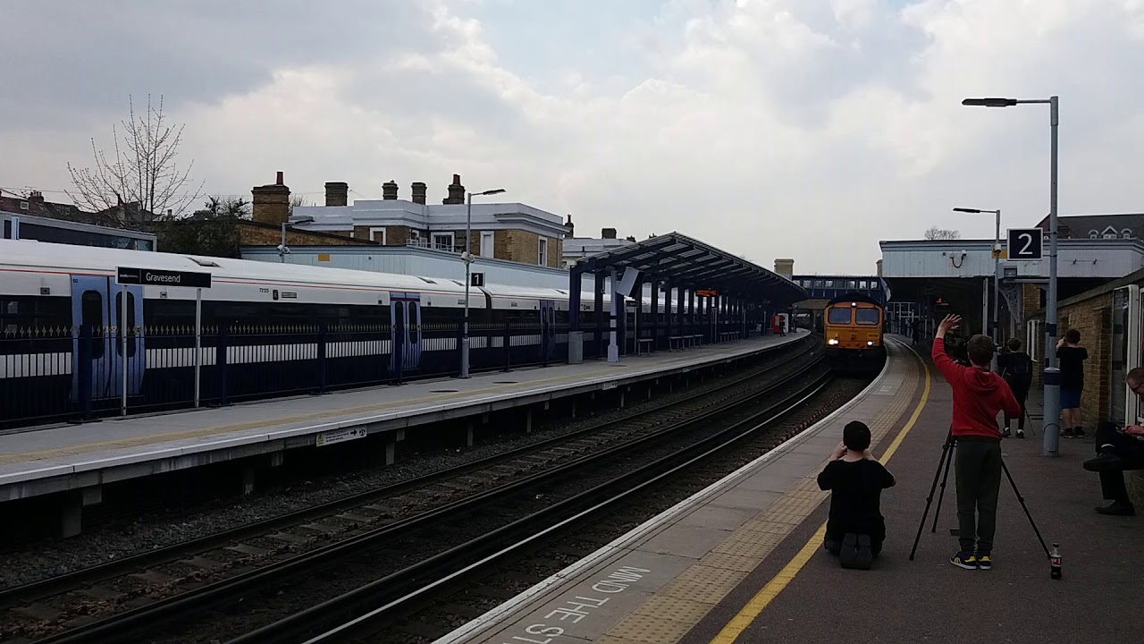 CLASS 66769 GBRF COAL WAGONS THROUGH GRAVESEND - YouTube