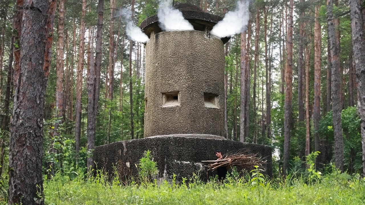 Build a Bushcraft Shelter Buried Underground For Survival, Giant ...