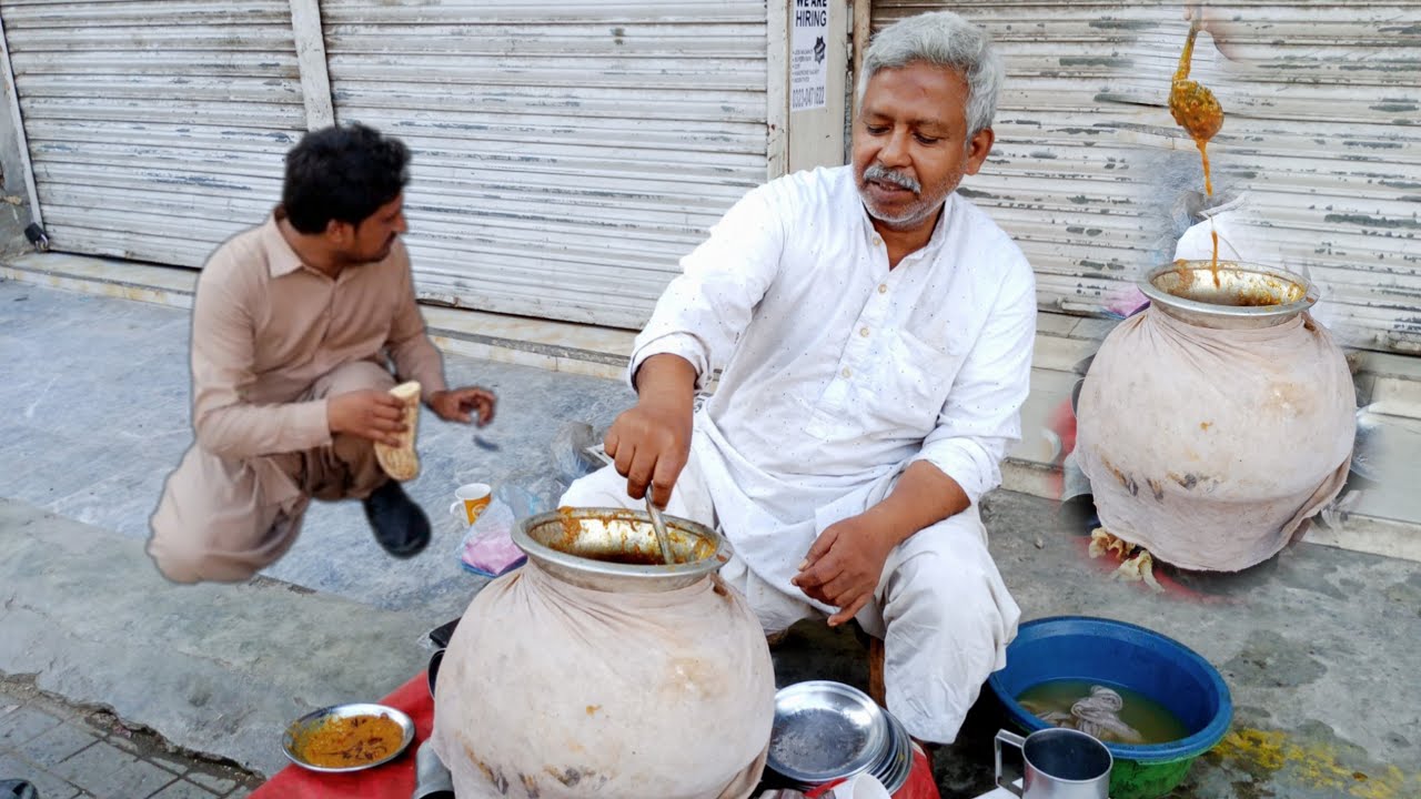 70 Year Old Haleem Shop | How to Clean Cooking/Road side Haleem Selling ...
