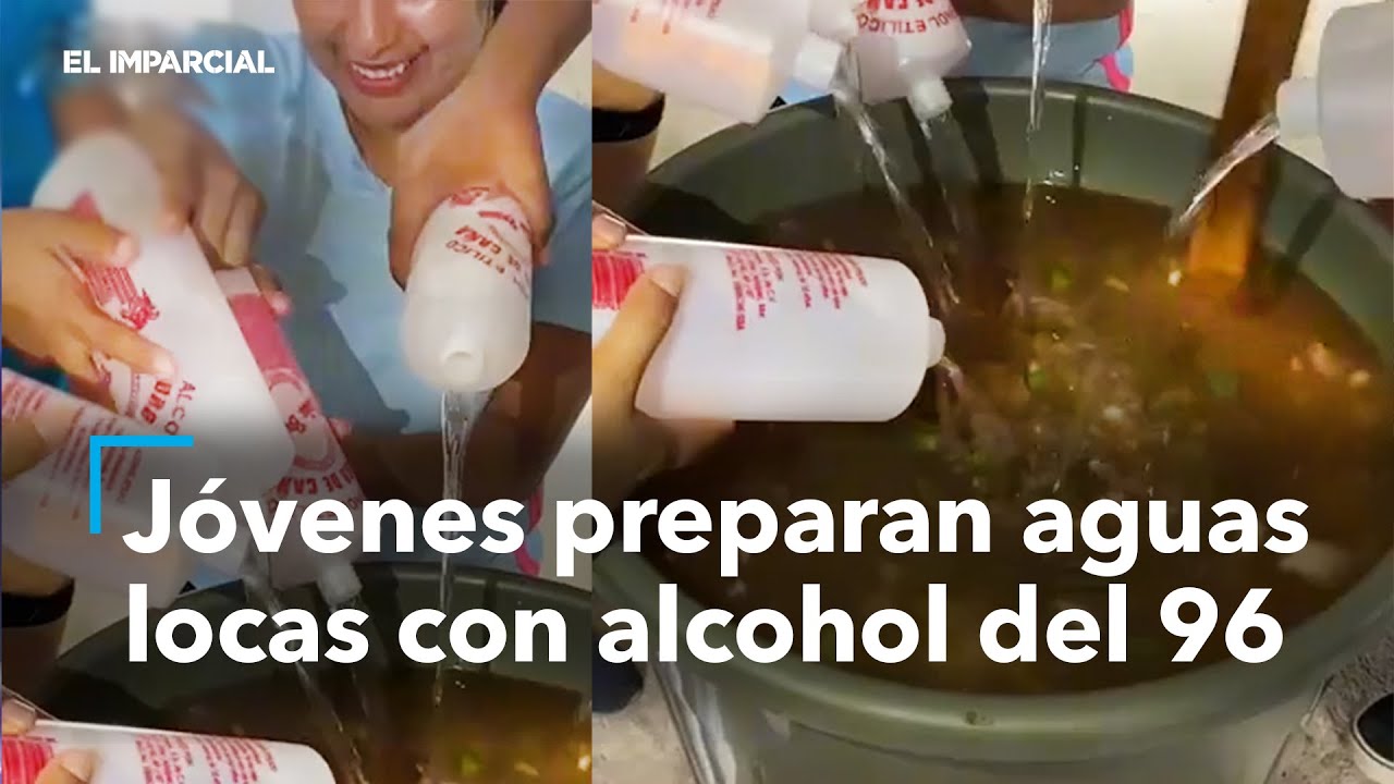 Jóvenes preparan aguas locas con alcohol del 96 - YouTube