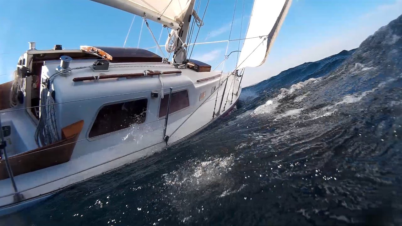 Sailing "Thanks Dad" - Last sail of the season with big winds - YouTube