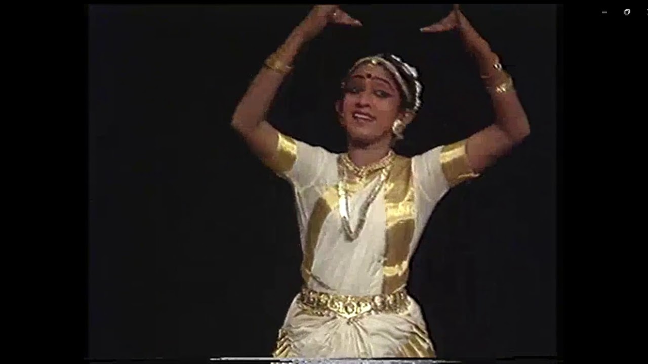 Mohiniyattam Katcheri ICCR / Smitha Rajan Swathi Tirunal Padam. Enthu ...