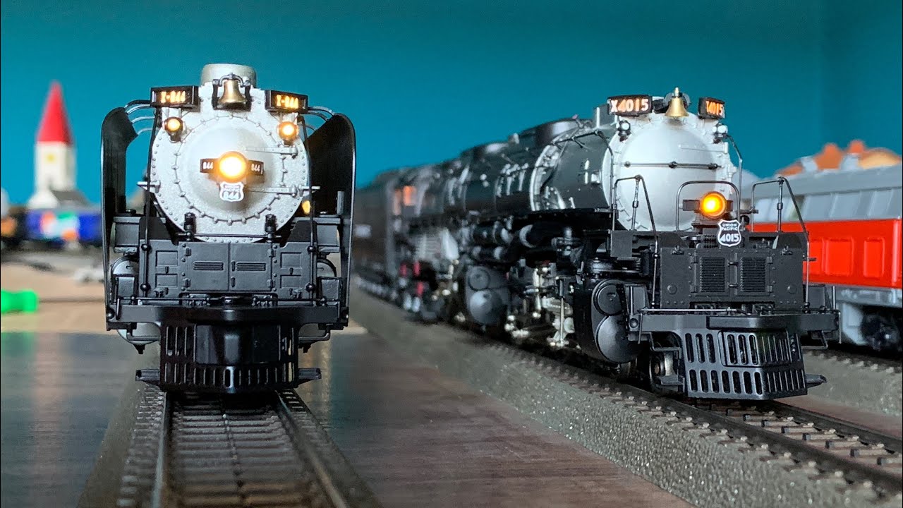 UP FEF-3 844 HO driving layout + UP 4015 - YouTube