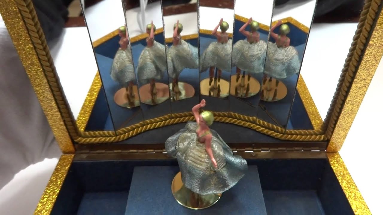 Vintage Reuge dancing ballerina jewelry box - YouTube