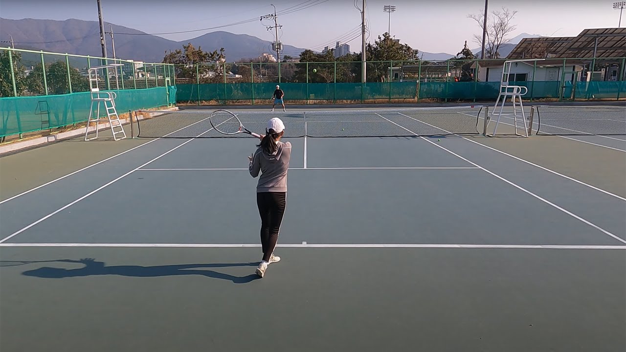 아내와 테니스 랠리 연습 - YouTube