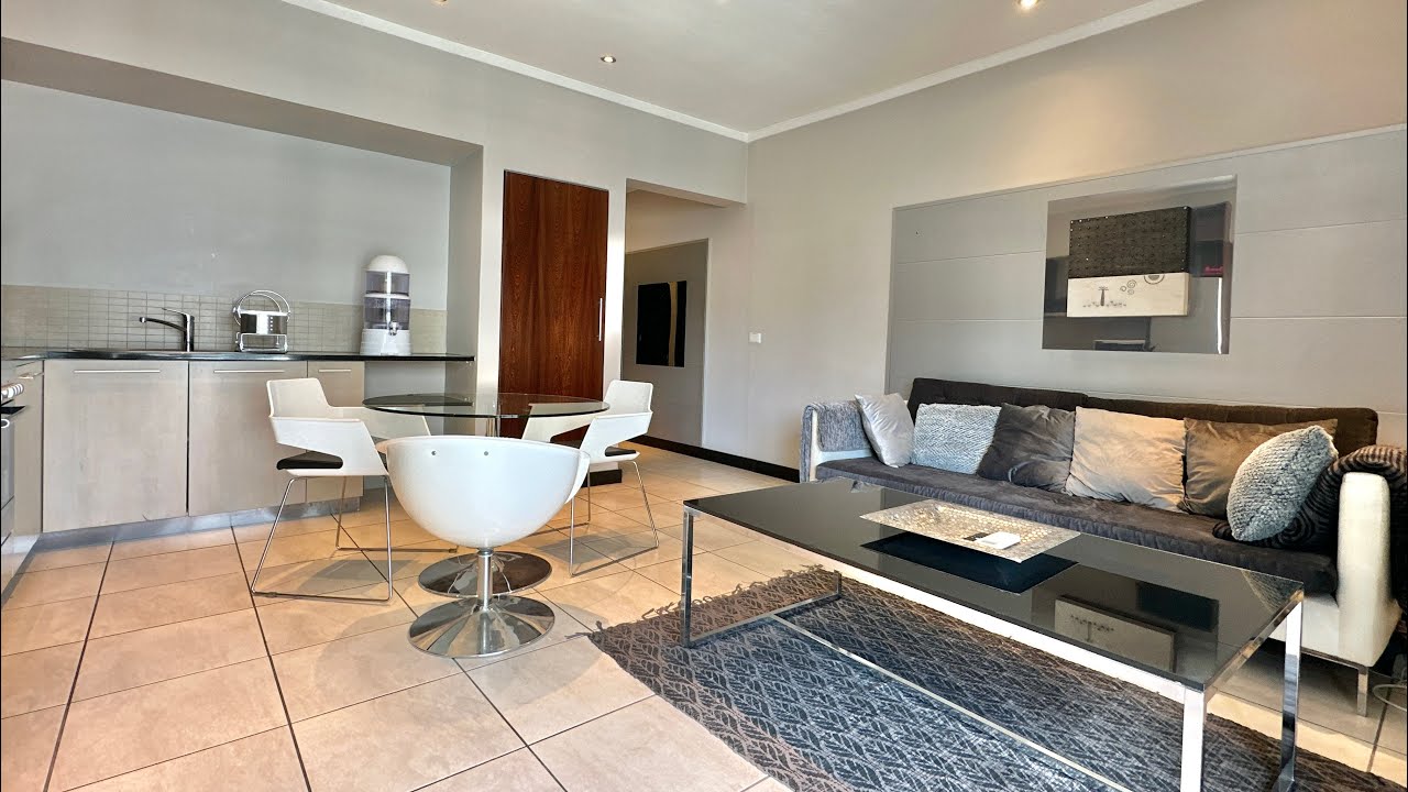 Foreshore living in Cape Town - YouTube