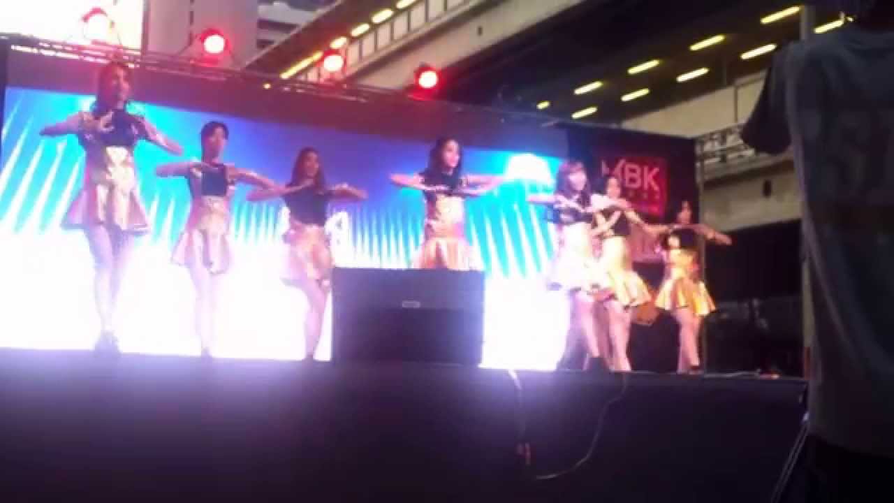 [141227]Catty G - Hello Korea 2014 [1] by JibStephanie - YouTube