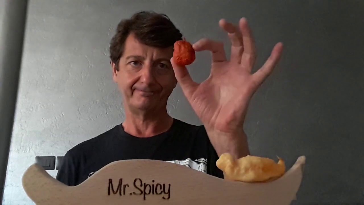Video Tasting of the Italian Champion Mr Spicy with four super hot ...