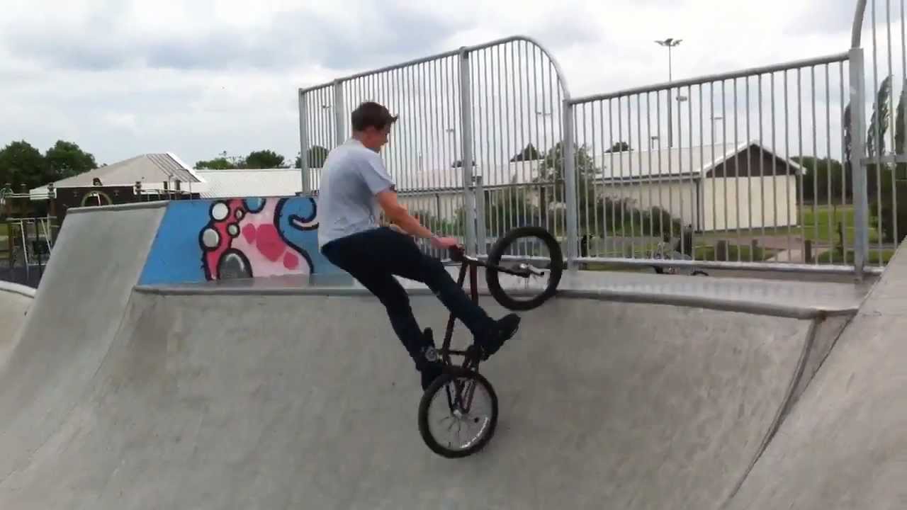 Kyle Morley | Hour at Kirkby skatepark. - YouTube