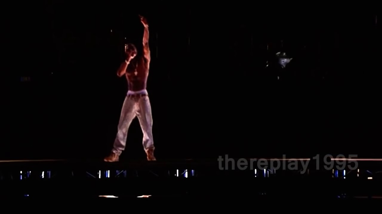 2PAC HOLOGRAM LIVE Coachella RARE High Quality HD - YouTube