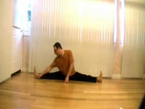 How To Do The Splits Side Split Variations Three Different Ways To ...