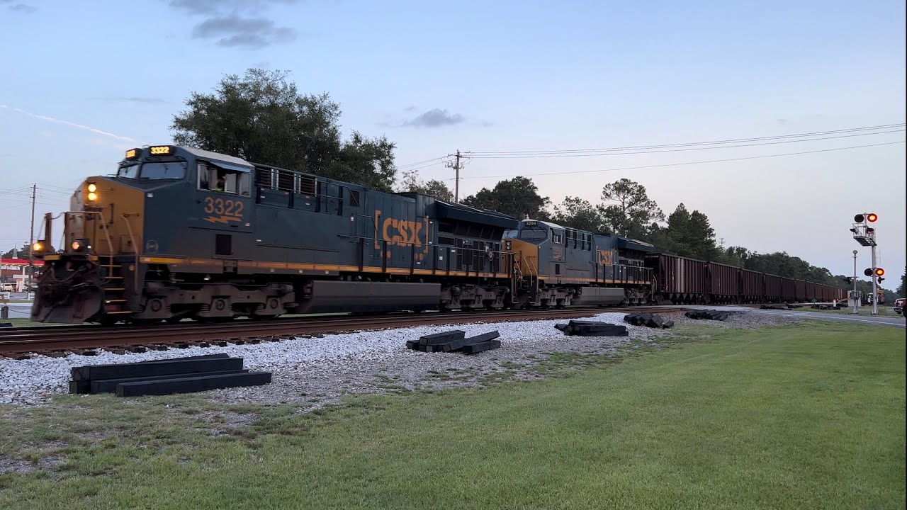 CSX 3322 leads CSXT E002-29 through Folkston, GA - YouTube