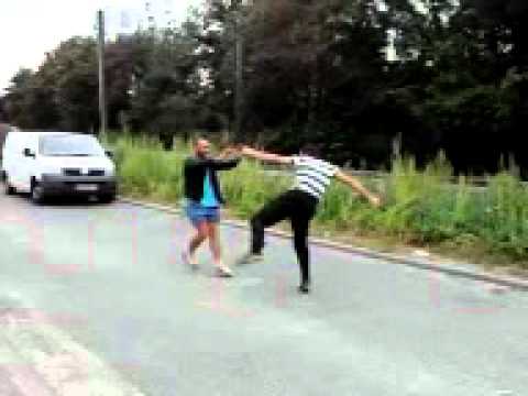MIRZA KAO BRUS LI....3gp