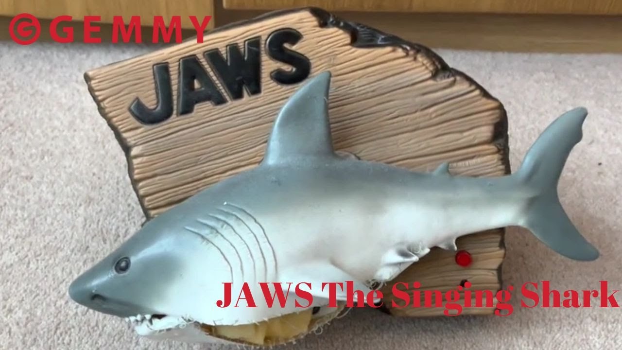Gemmy Animated JAWS The Singing Shark - YouTube