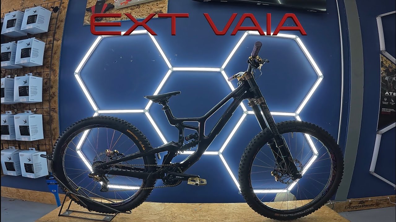 Unboxing and First Ride on the EXT Vaia Inverted Dual Crown Fork on ...