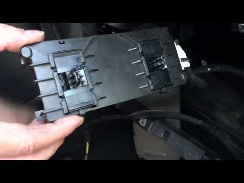 Cambio de radio RD4 por RD45 bluetooth - YouTube