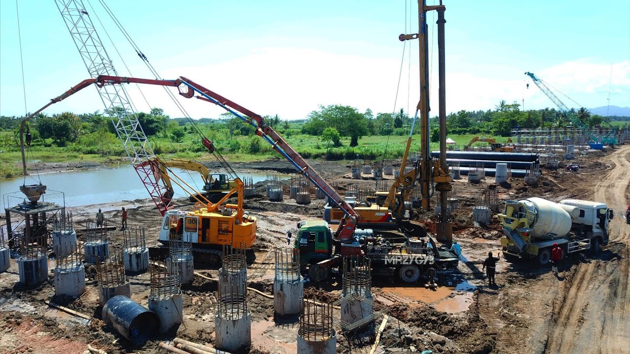 Bridge Construction Deep Foundation Drilling Jembatan Pandansimo - YouTube