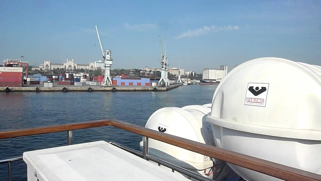 Ferry to the Asian side, Istanbul, Turkey - YouTube