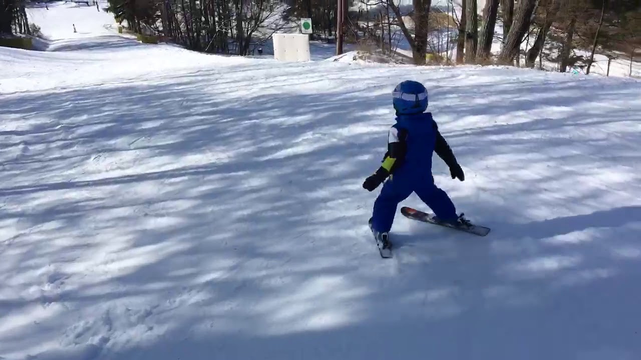 Robert skiing 2 - YouTube